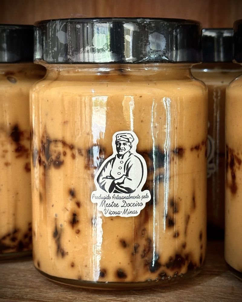 Doce de Leite Tradicional Cremoso com Raspa do Tacho (495g) - Mestre ...